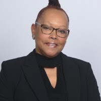 Cerca del hogar: Conozca a Michelle Y. Hawkins, médico de Signify Health